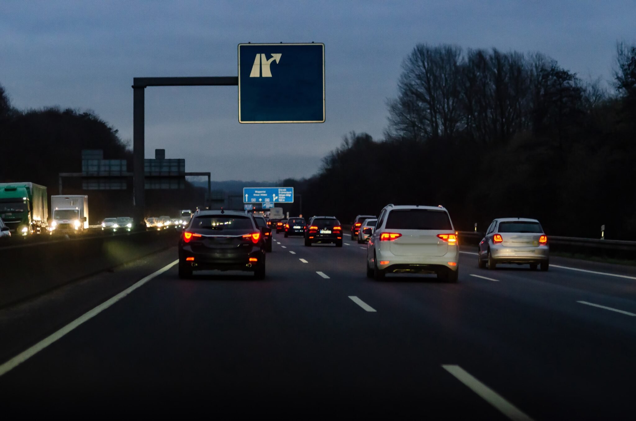 5 Dicas para quem está viajando de carro a noite - Blog da Unidas ...